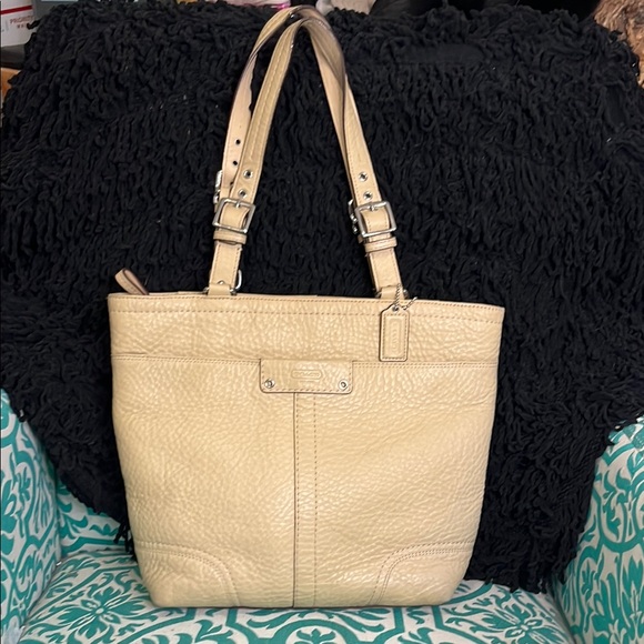 Coach | Bags | Coach Cream Leather Tote Bag Euvc | Poshmark